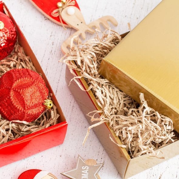 What Are The Benefits Of Shredded Paper For Gift Hampers 